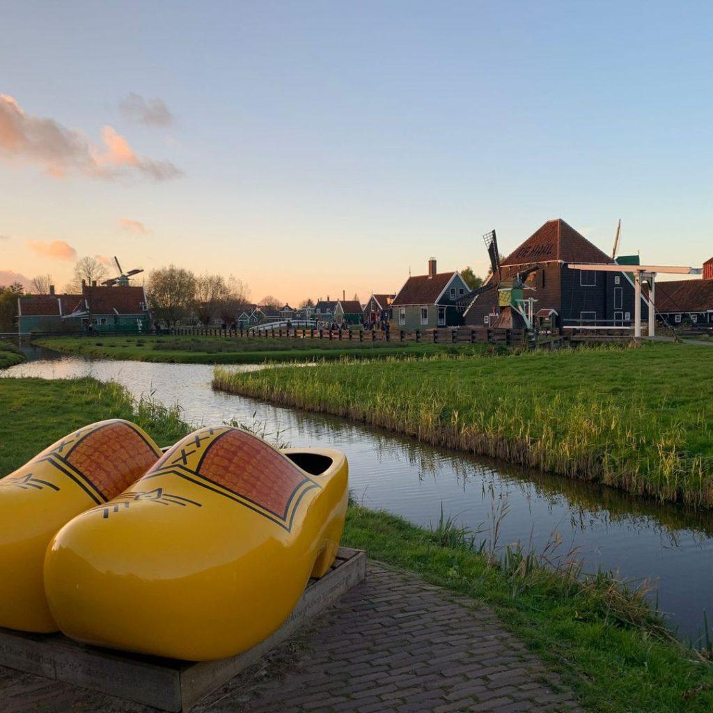 Ontdek de voordelen van wonen in een dorp - Makelaardij van de Laar